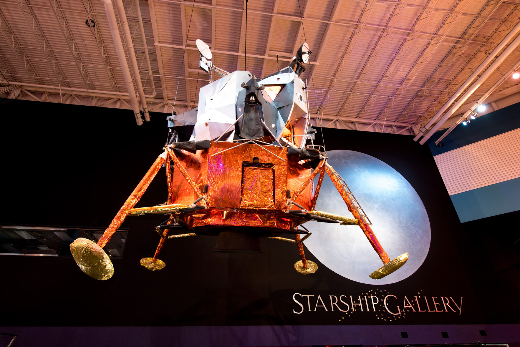 Starship Gallery Lunar Module - Photo courtesy of Space Center Houston ...
