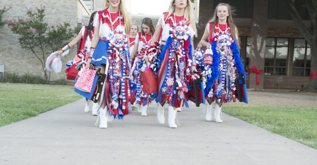 Texas’ Biggest and Best Homecoming Mums Photo Contest | Texas Heritage ...