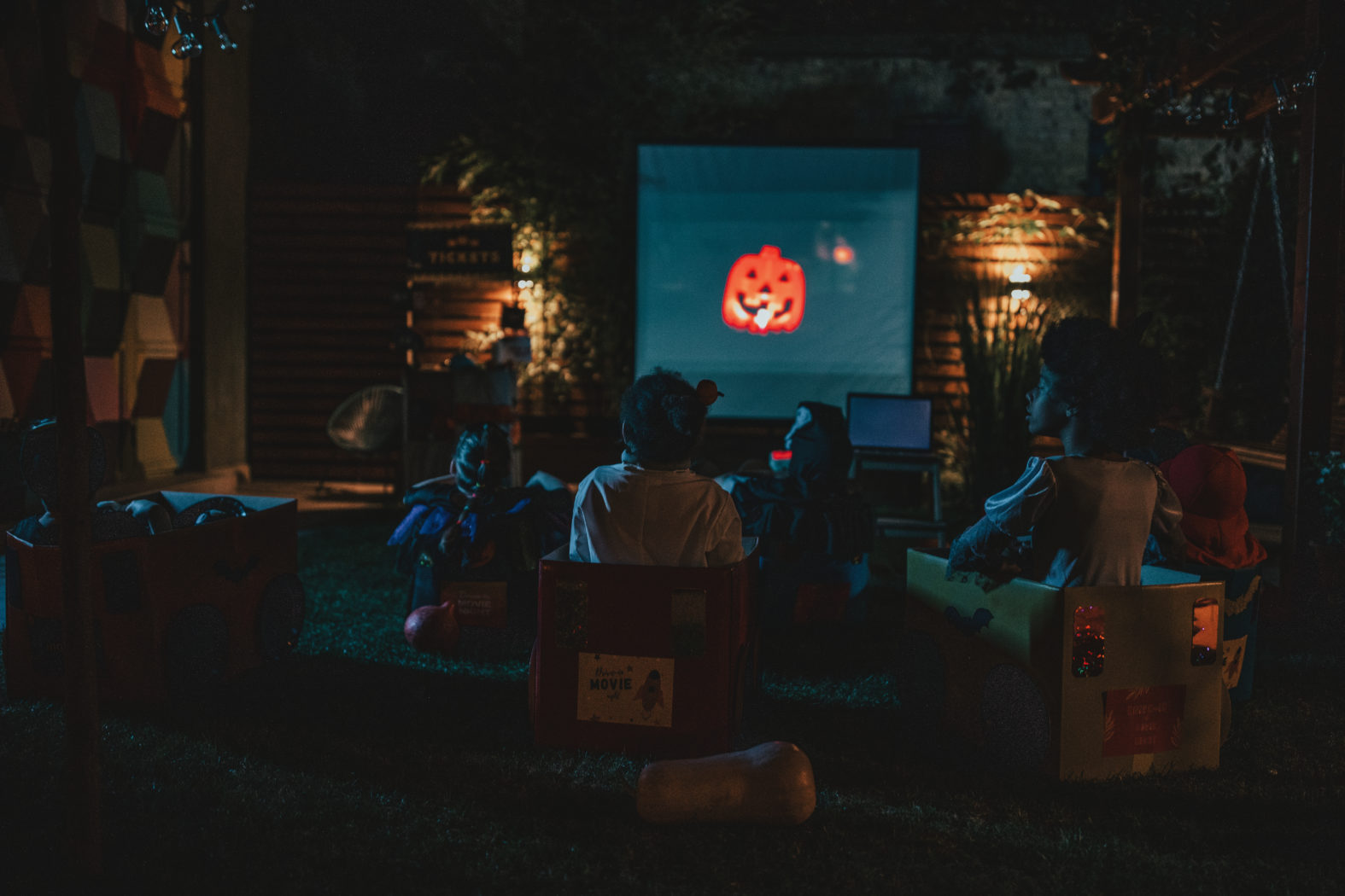 9 Neighborhood Halloween Ideas | Texas Heritage for Living
