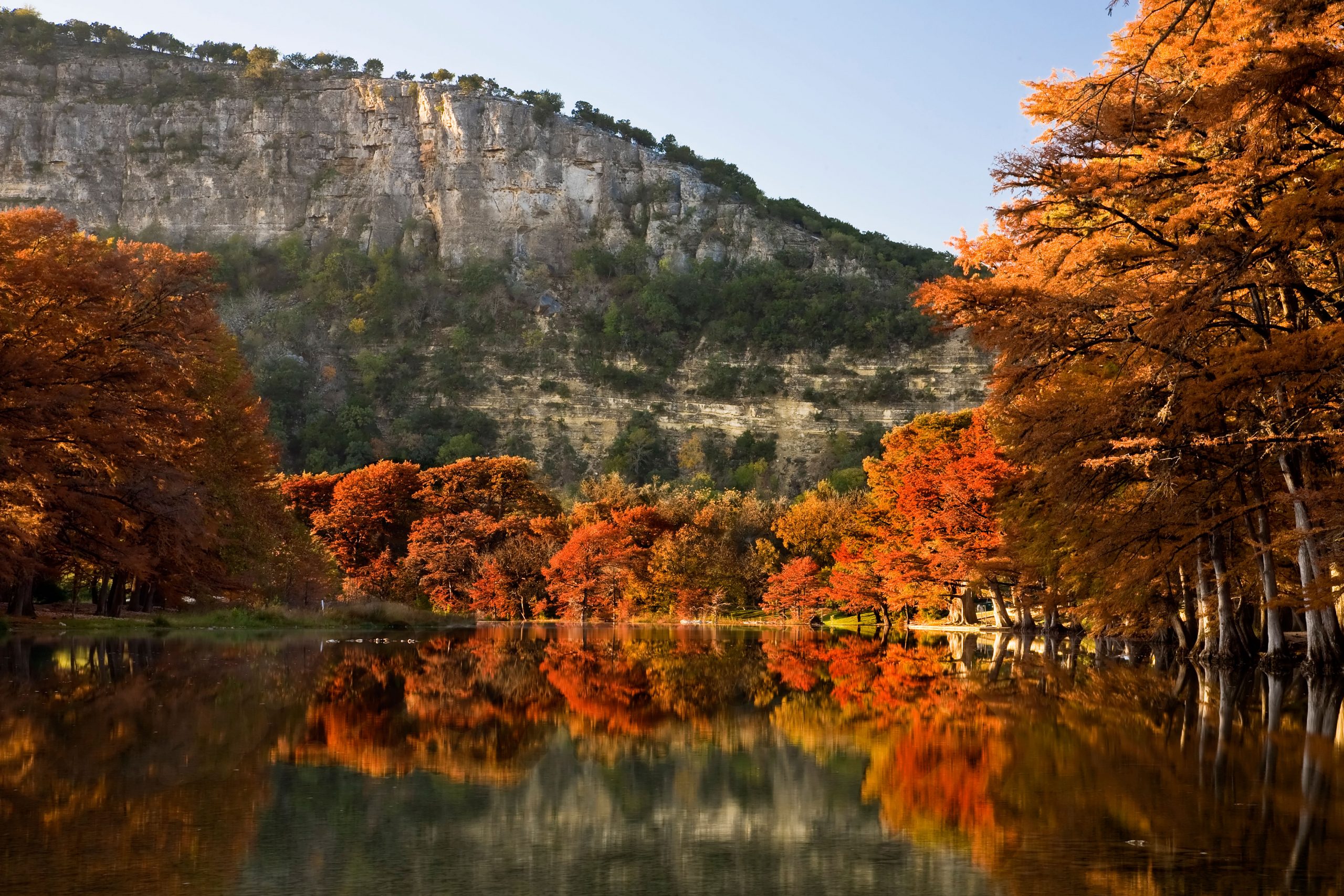 23-TFBIC_Fall_BucketList-FallFoliage | Texas Heritage for Living