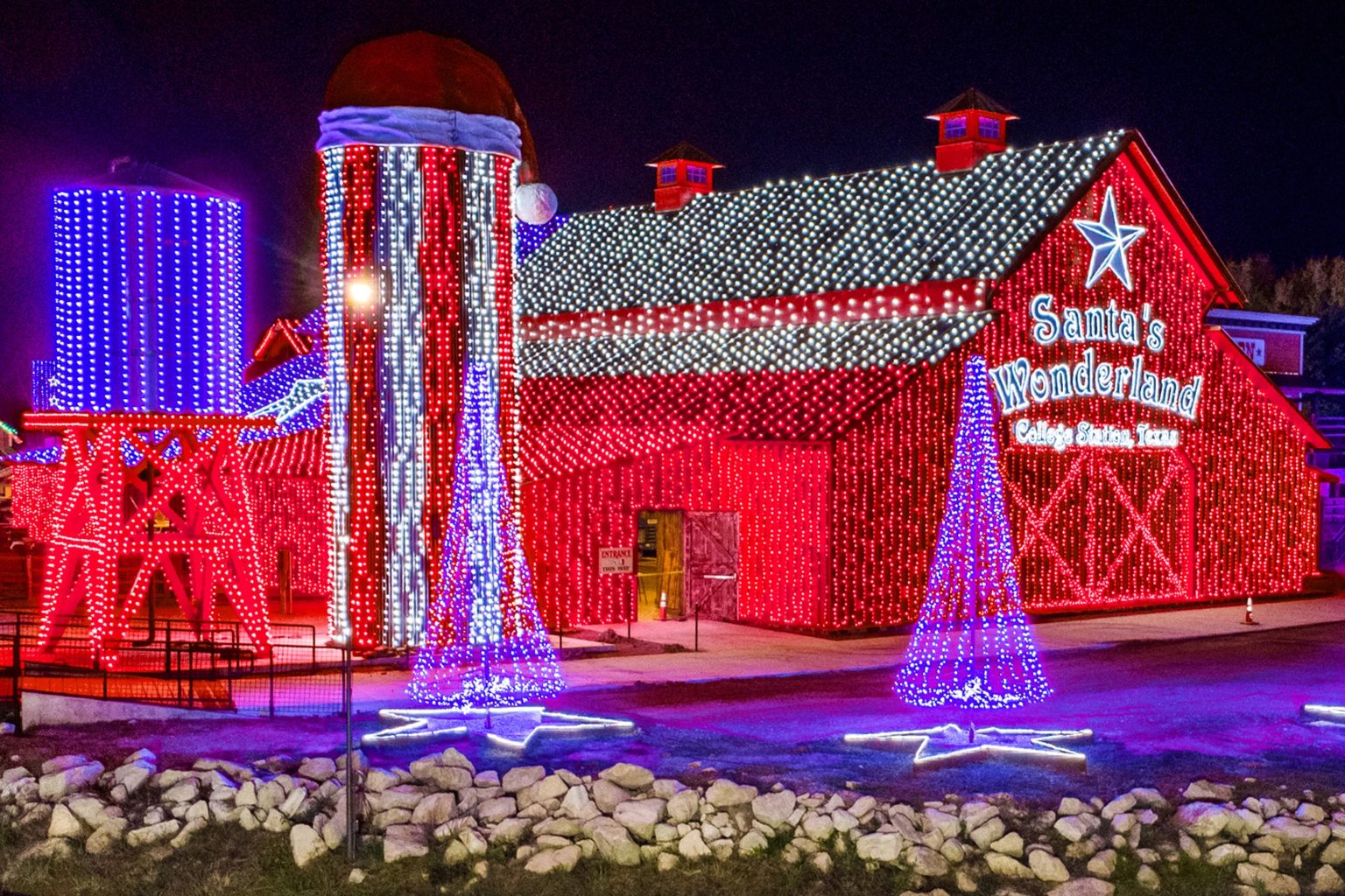 The Most Magical Places to Take Photos with Santa in Texas | Texas ...