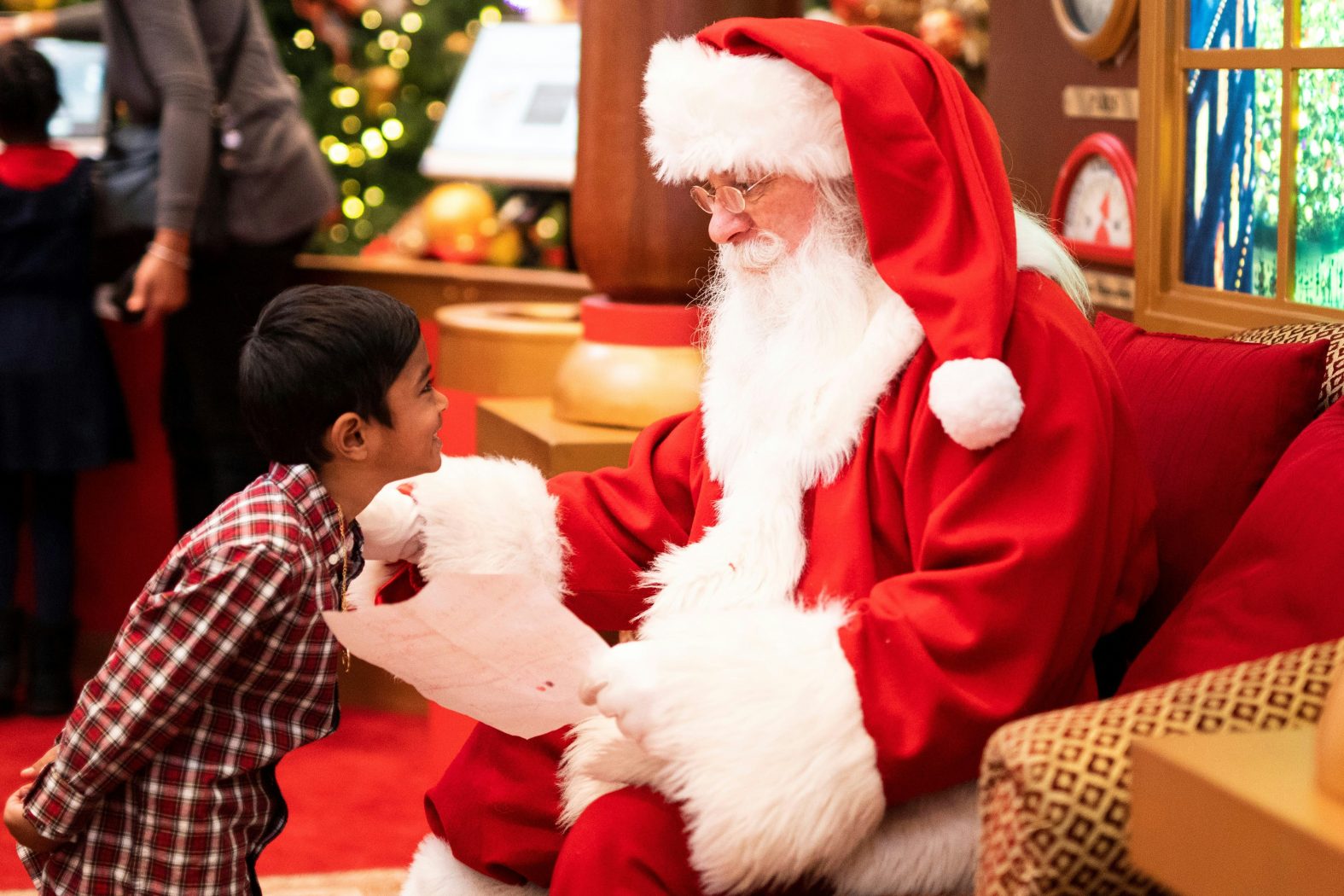 The Most Magical Places to Take Photos with Santa in Texas | Texas ...