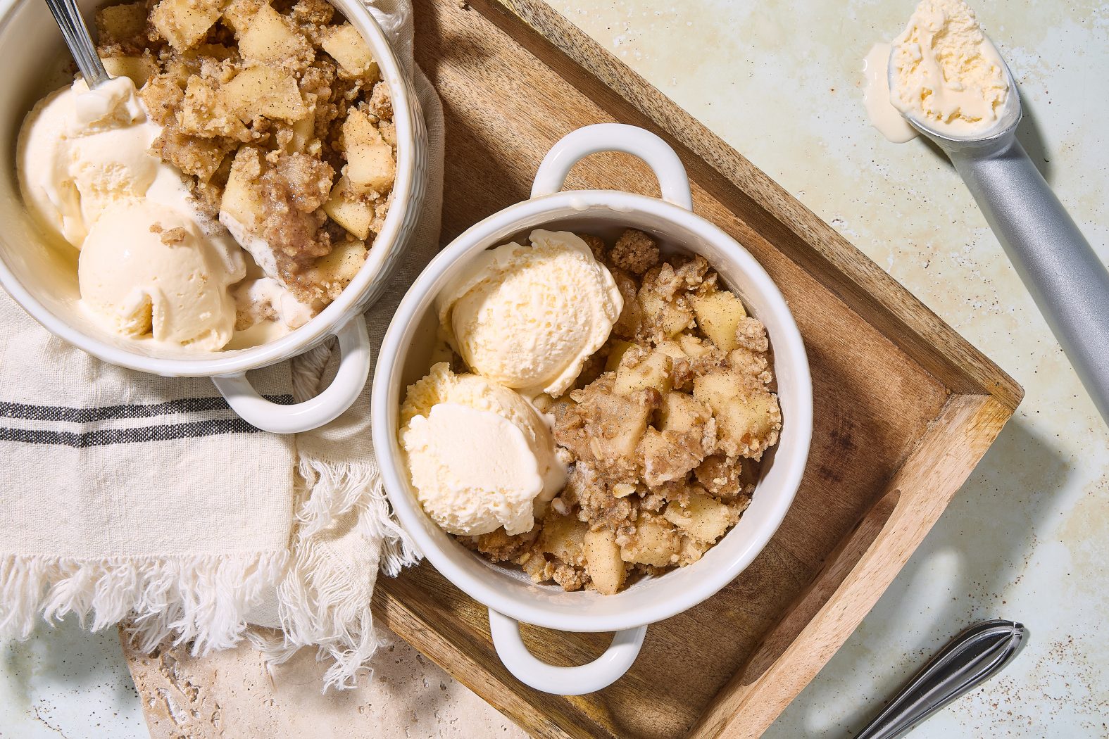 Recipe: Oaty Apple Crumble | Texas Heritage for Living